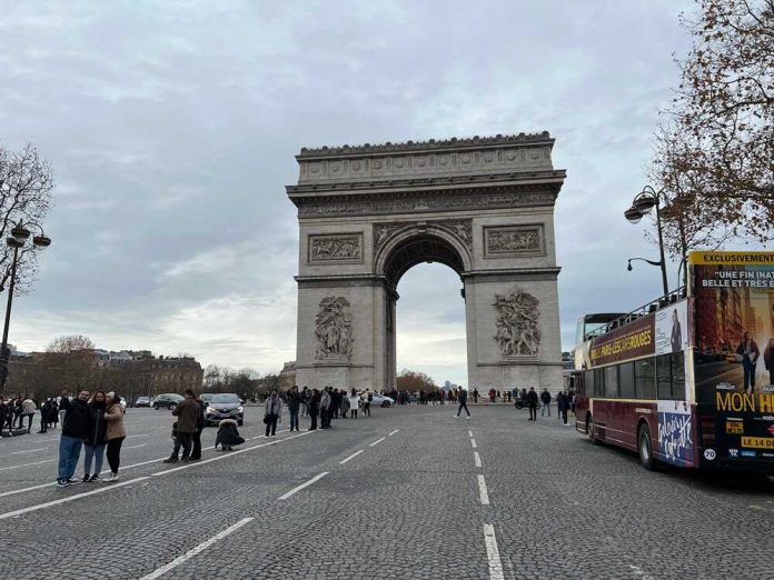Arco do Triunfo em Paris: Dicas Imperdíveis para sua Visita